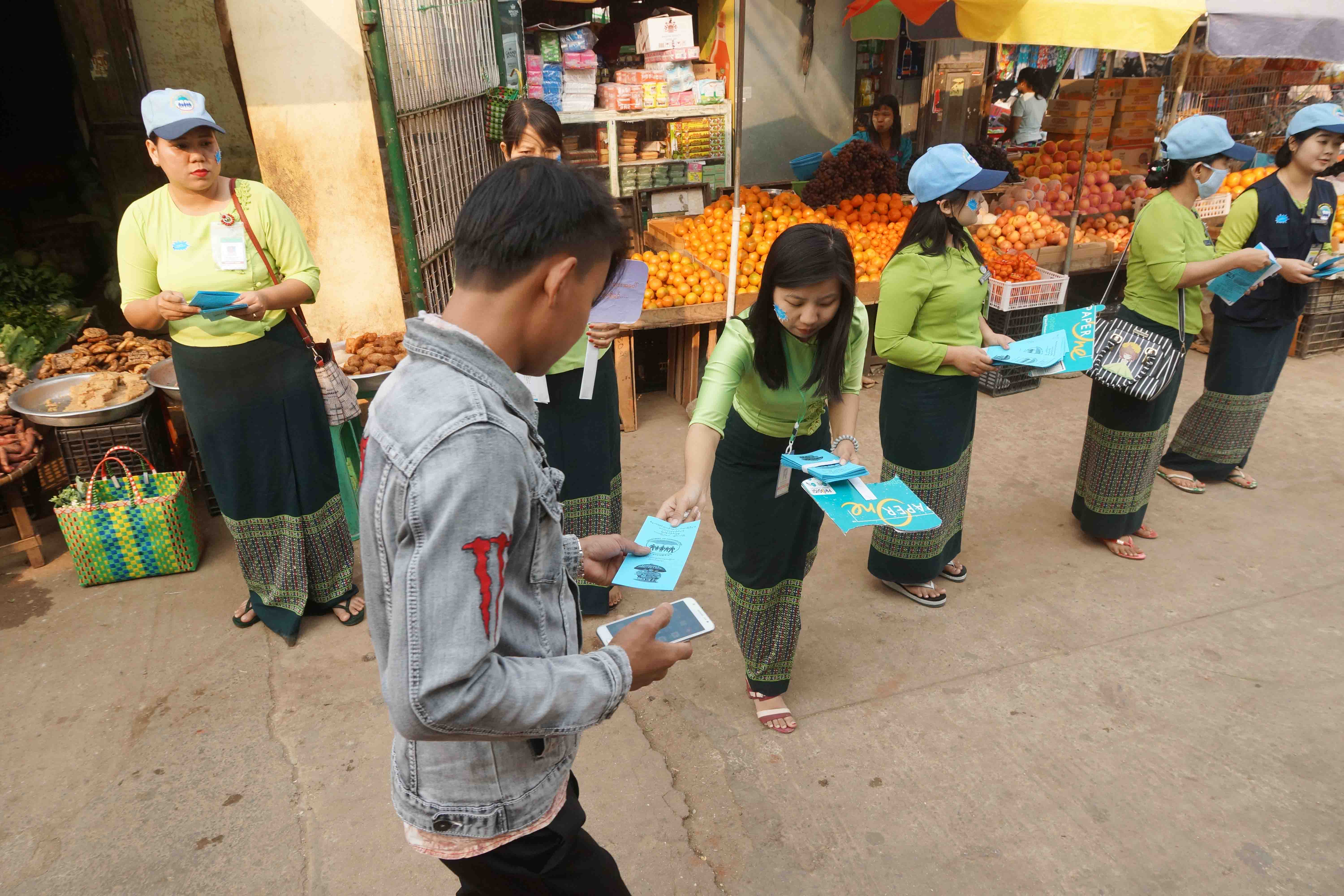 လွိုင်ကော်မြို့တွင် ကမ္ဘာ့စားသုံးသူအခွင့်အရေးများနေ့ လှုပ်ရှားမှု WCRD Campaign ပြုလုပ ...